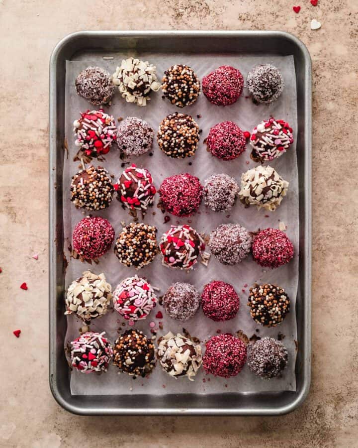 Easy Chocolate Truffles Recipe (with butter) - Kickass Baker