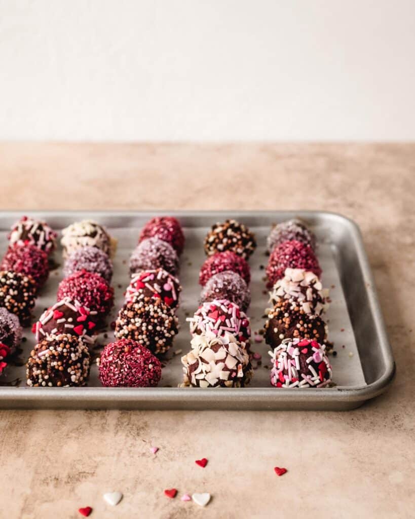 Easy Chocolate Truffles Recipe (with butter) - Kickass Baker