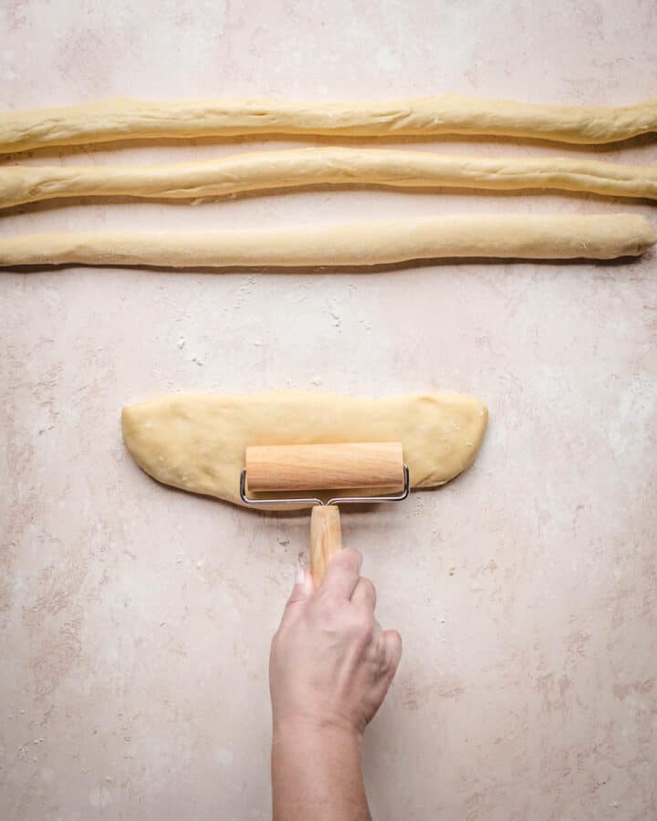 Round Challah Recipe - Kickass Baker