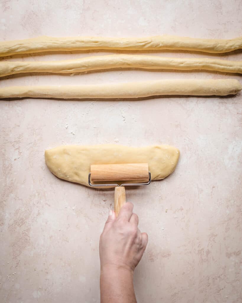 Round Challah Recipe - Kickass Baker