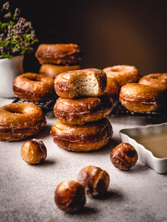 How To Enjoy Fresh Glazed Donuts for Breakfast | Kickass Baker